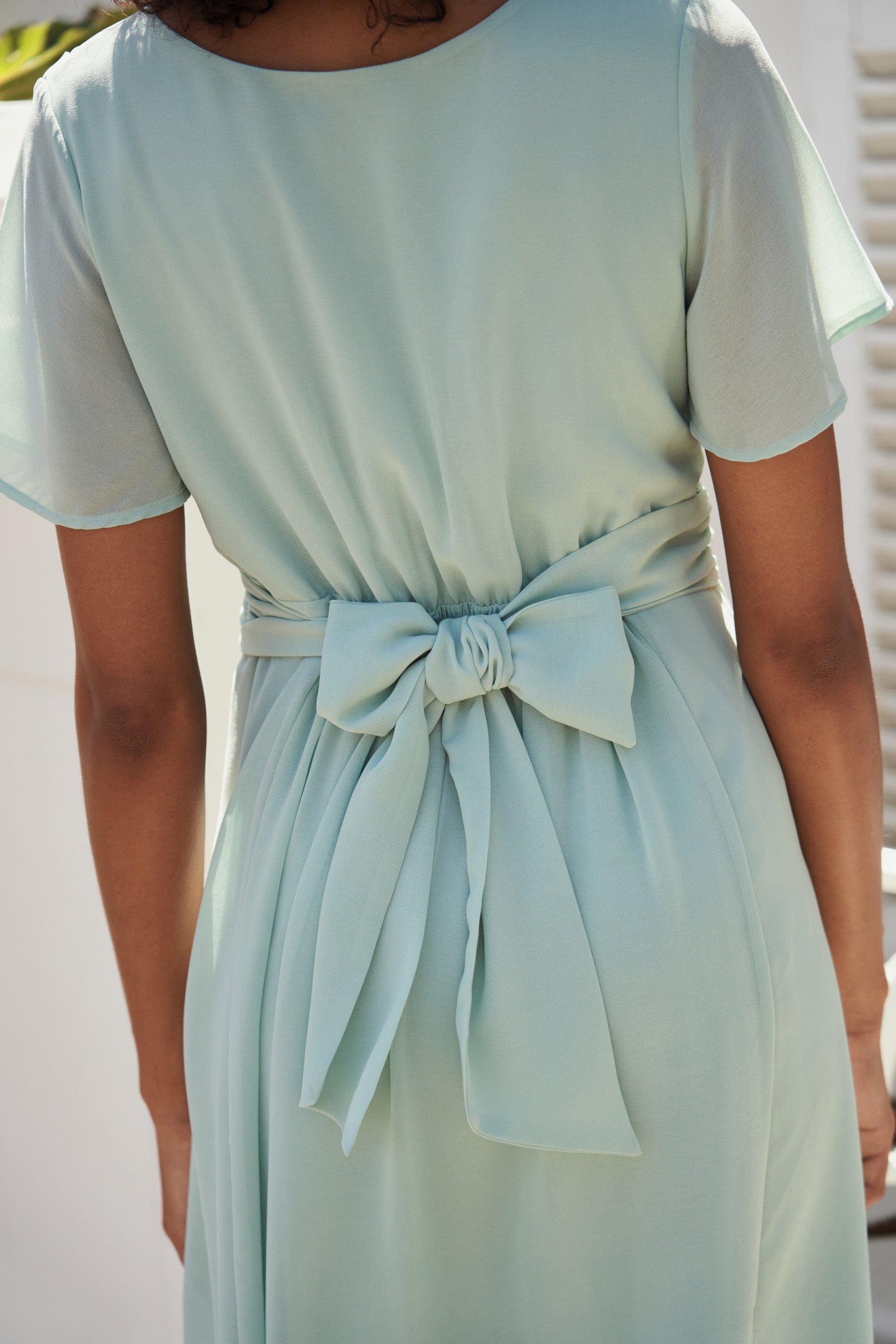 Chiffon Umstands- und Stillkleid salbei – Mamarella GmbH