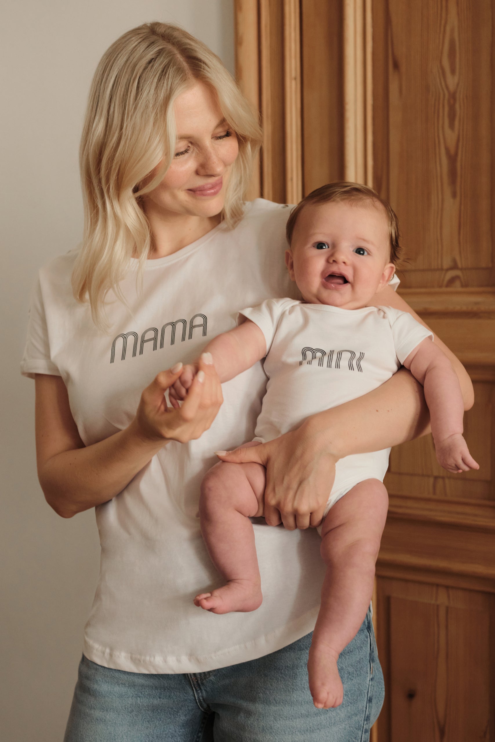 MAMA & MINI Organic Partnerlook T-Shirt & Body Set weiß – Mamarella GmbH