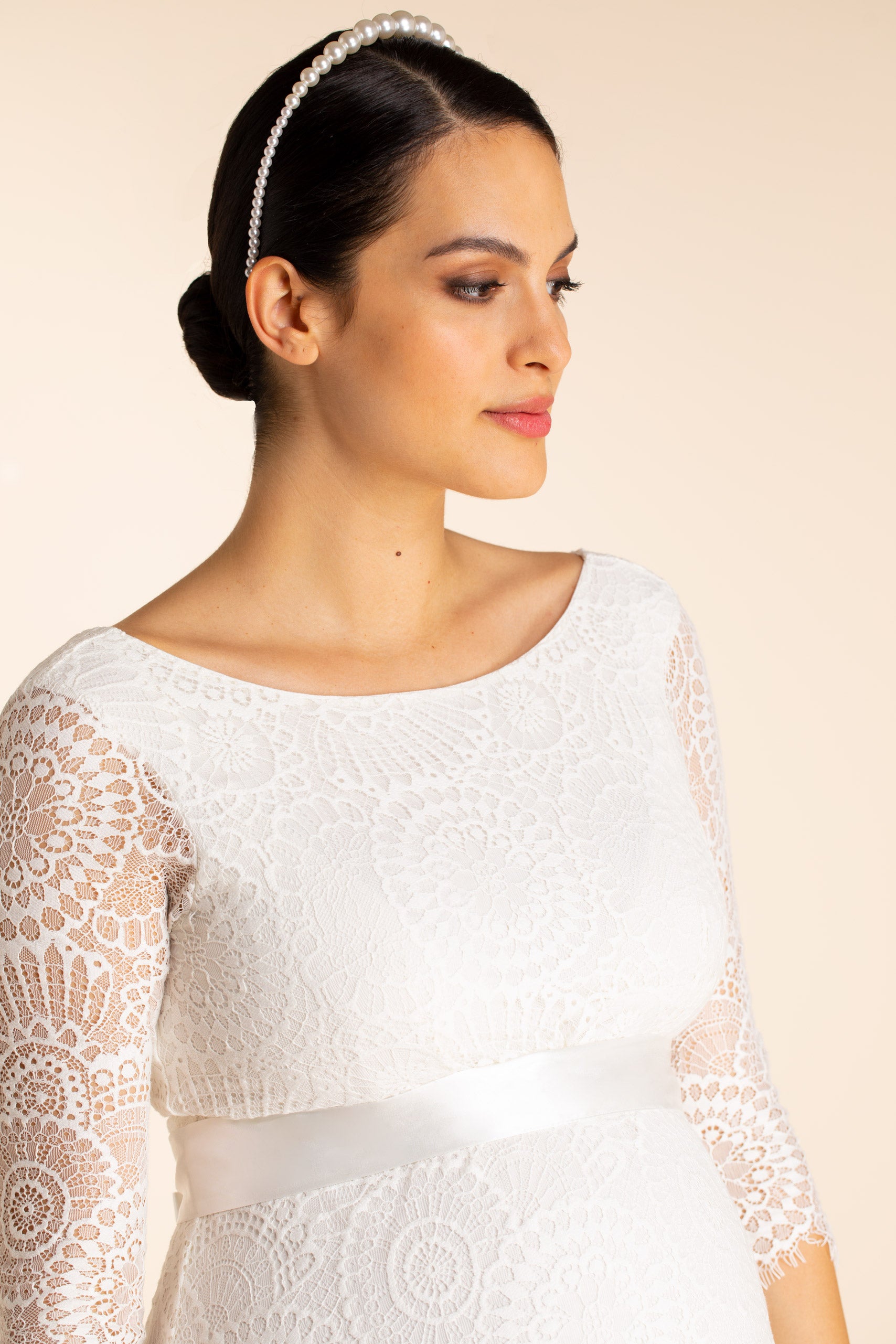 Plus Size A-Linie Umstandsbrautkleid mit Rückenausschnitt – Mamarella GmbH