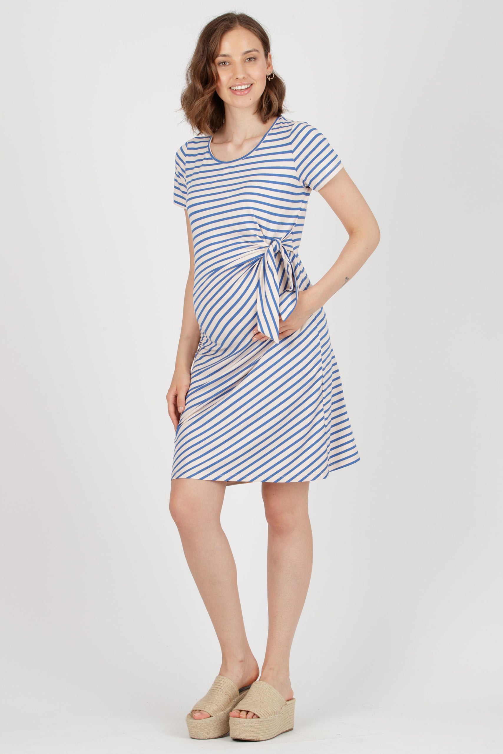 Striped maternity dress with knot detail – Mamarella GmbH